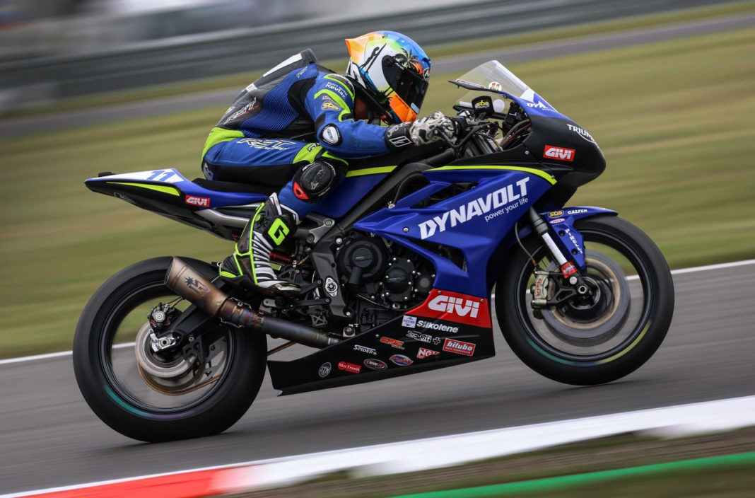 British Superbike: Hickman Leads Practice At Snetterton - Roadracing ...