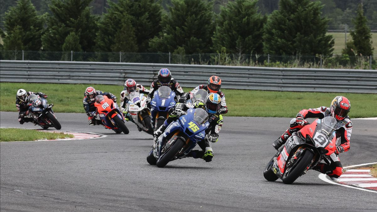 MotoAmerica: Medallia Superbike Race Two Results From Rainy NJMP ...