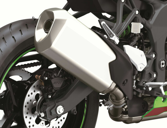 Kawasaki Launches All-New 16,000 RPM Inline-Four Ninja ZX-4RR ...