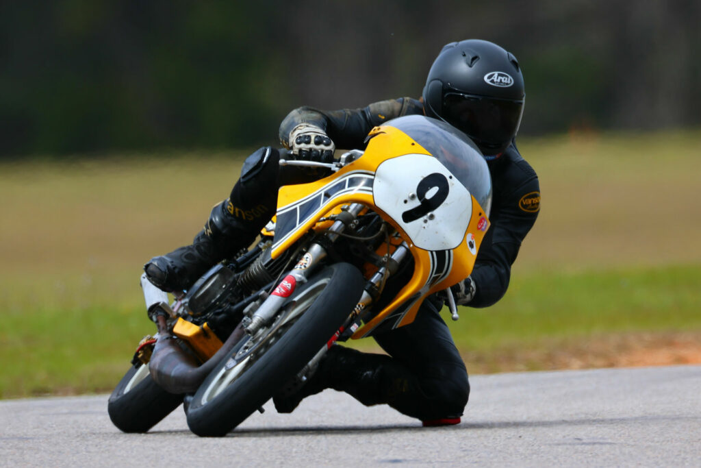 AHRMA: Roberts Sweeps Vintage Cup Races At CMP - Roadracing World ...