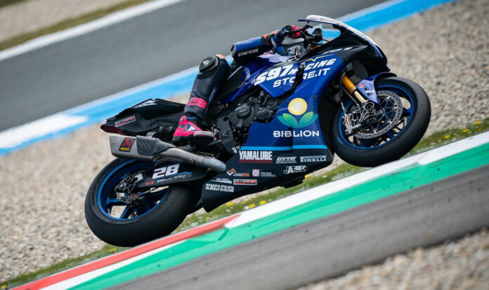 Video: Bradley Ray's WorldSBK Baptism Of Fire - Roadracing World ...