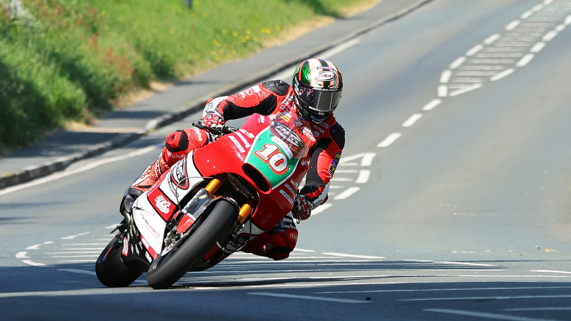 Isle Of Man TT: Supertwin TT Race Two Report - Roadracing World ...