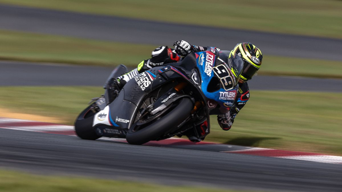MotoAmerica: Jacobsen Claims Provisional Pole In Superbike Q1 At NJMP ...