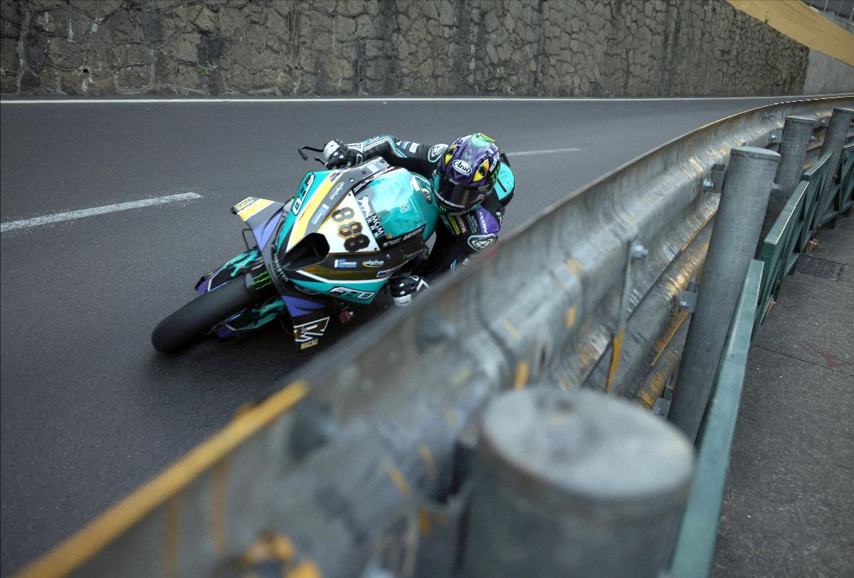 Macau Grand Prix: Hickman Takes Pole Position In China - Roadracing ...