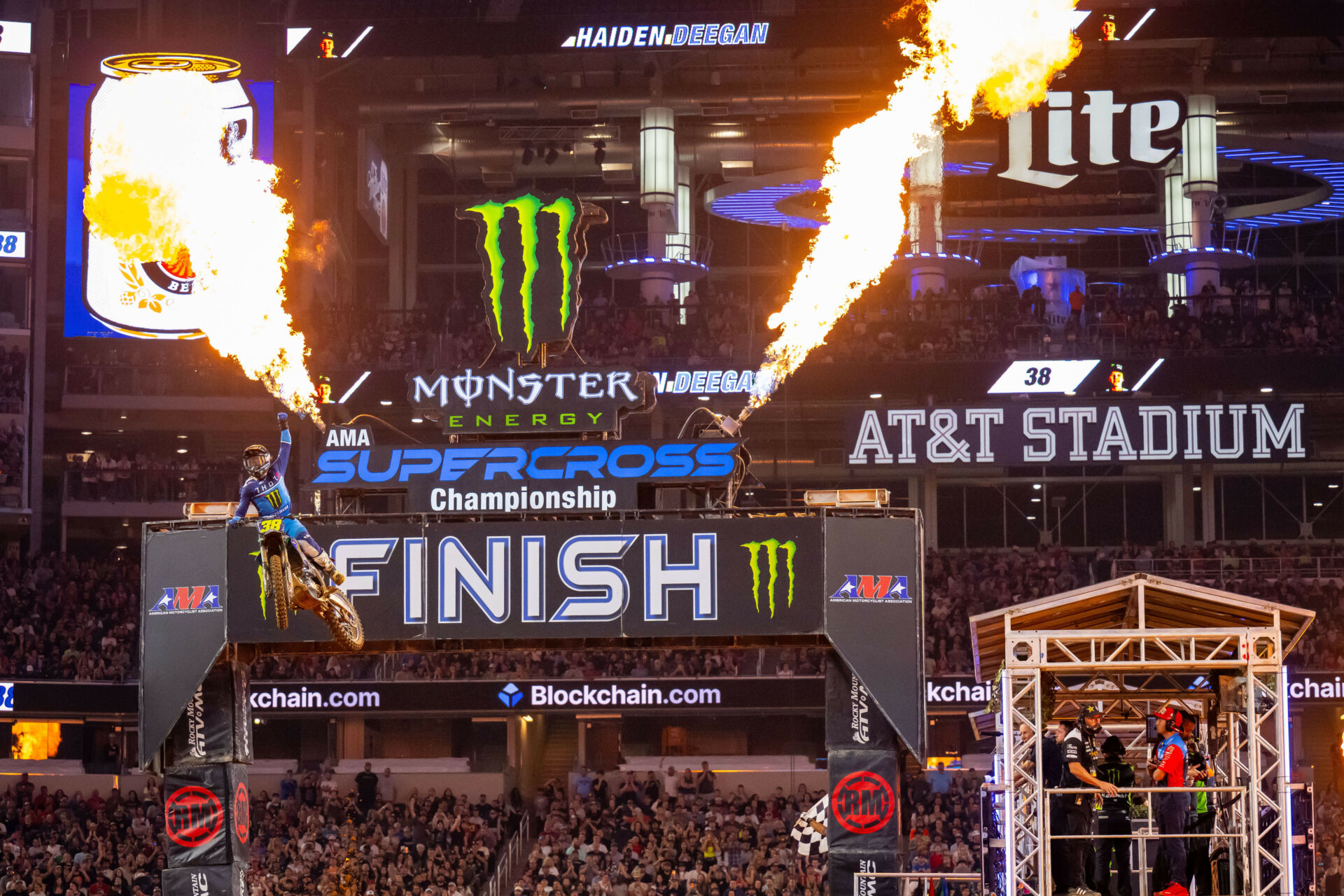 AMA Supercross: Race Report And Video Highlights From Arlington, Texas ...