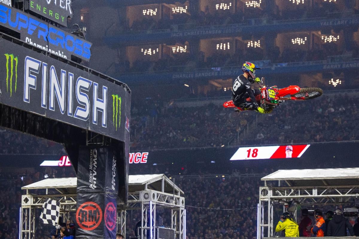 AMA Supercross: Race Report And Video Highlights From Detroit ...