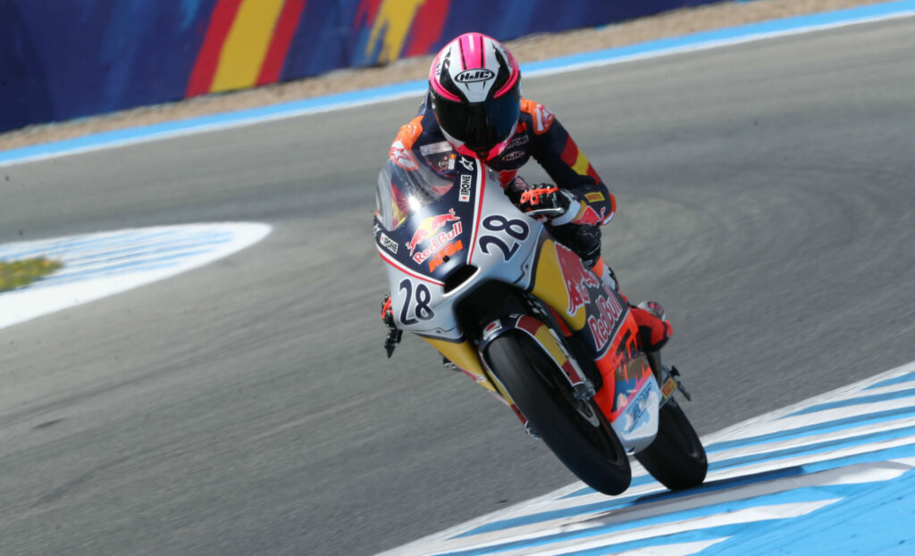 Red Bull MotoGP Rookies Cup: Quiles On Pole, Daniel Qualifies P8 At ...
