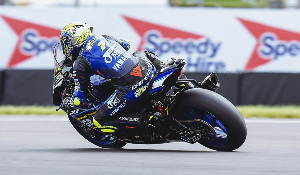 British Superbike: Vickers Tops Practice At Donington Park - Roadracing ...