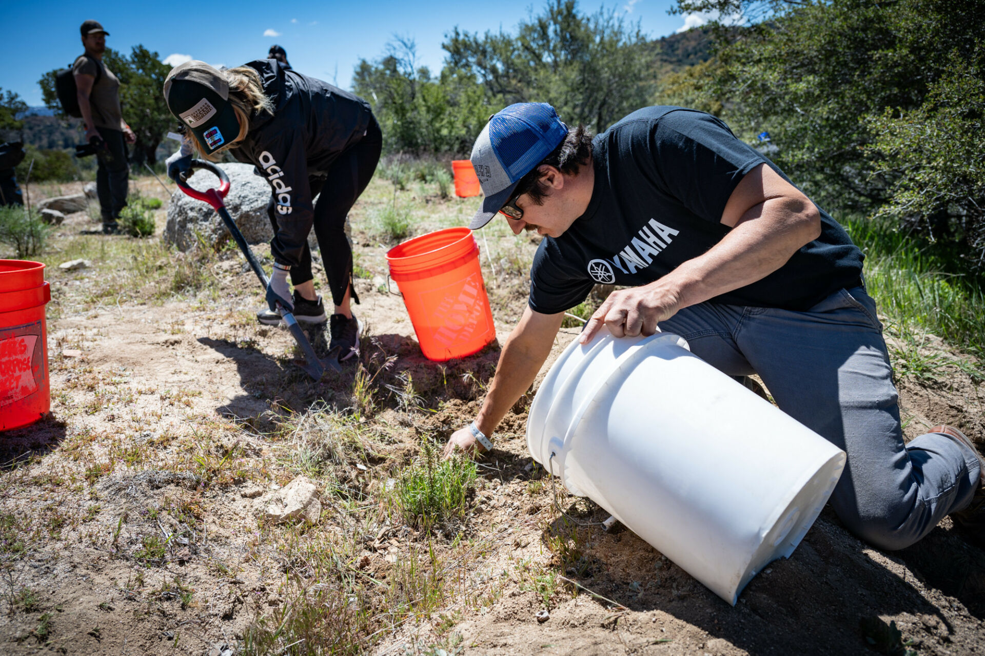 Volunteers From Yamaha Help Maintain OHV Riding Area In California ...
