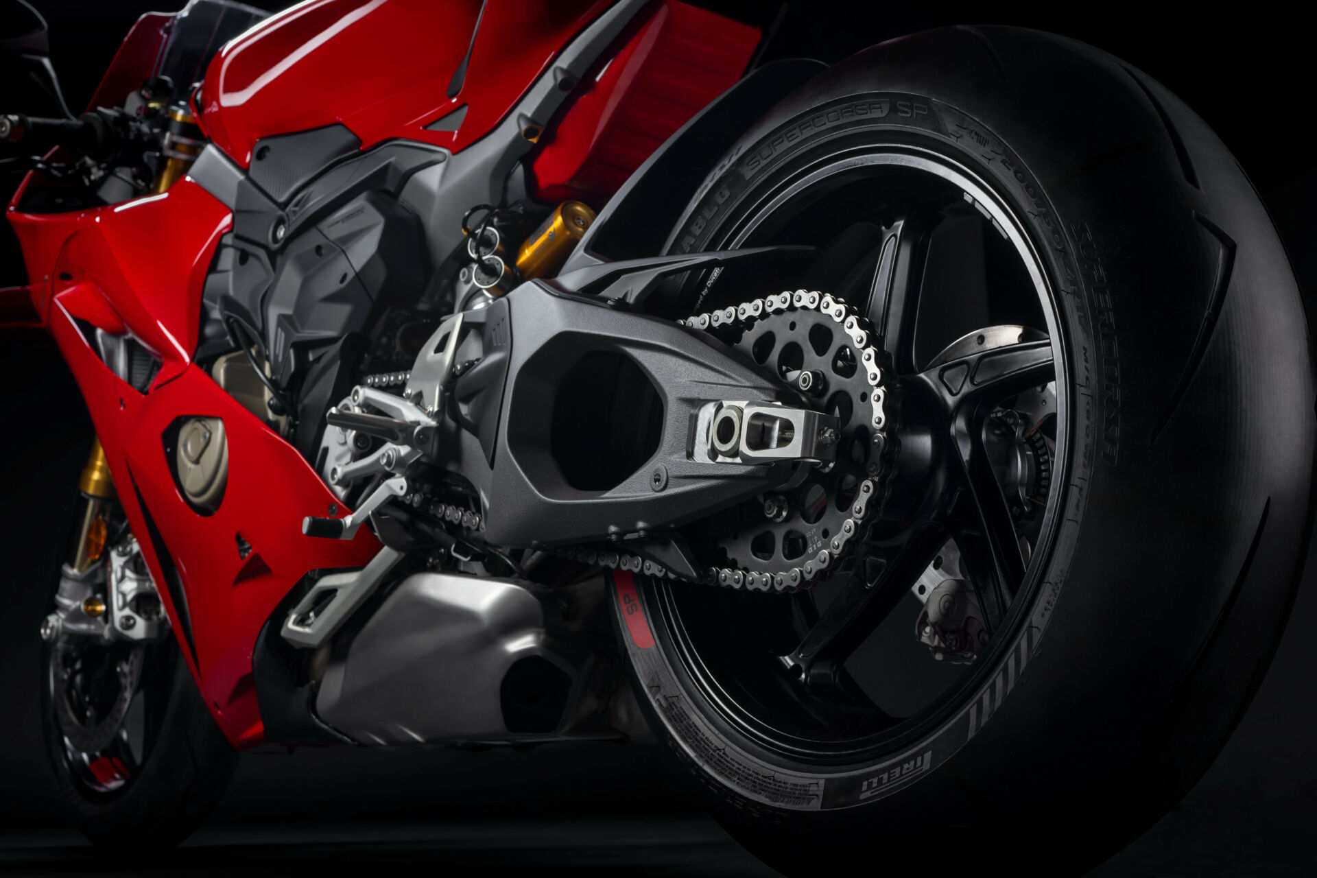 Ducati Unveils Lighter, Faster Panigale V4 - Roadracing World Magazine ...