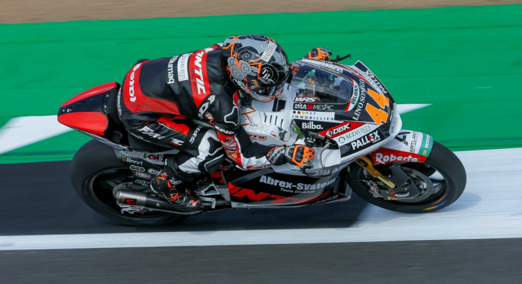 Moto2: Canet Breaks Lap Record At Silverstone - Roadracing World ...