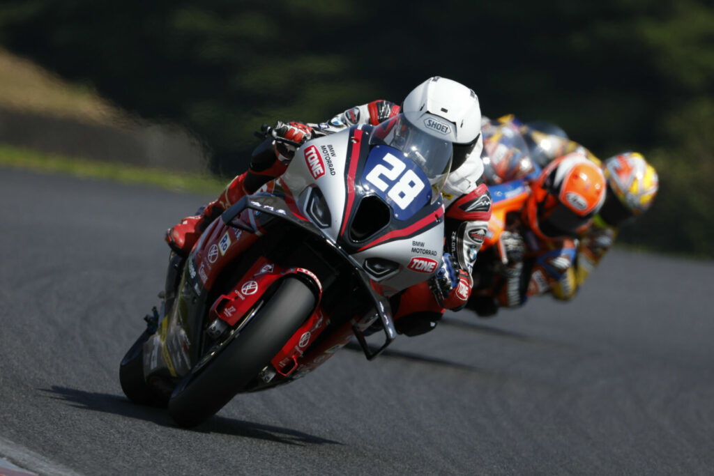 Japanese Superbike: American Dzegede Improves At Autopolis - Roadracing ...