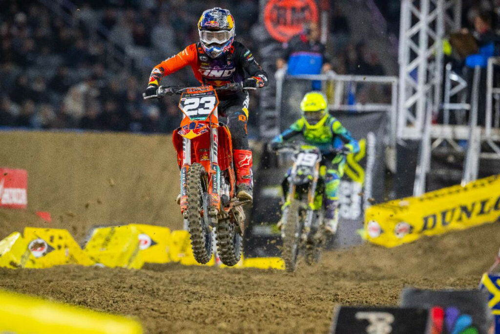 Supercross Results From San Diego - Roadracing World Magazine ...