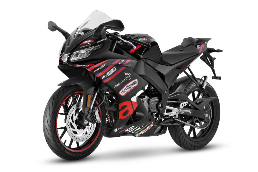 Aprilia Introduces RS 125 GP Replica - Roadracing World Magazine ...