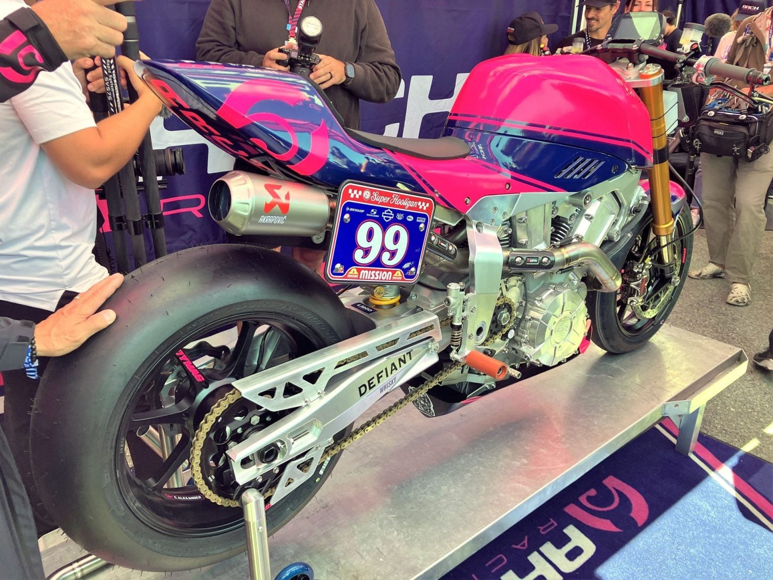 MotoAmerica: ARCH Intros New Hooligan Racebike (Updated With Video) - Roadracing World Magazine ...