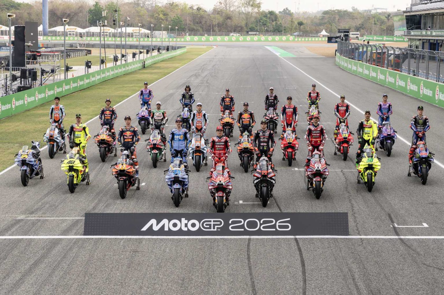 MotoGP, Moto2 and Moto3 Stars Line Up for Official Class Photos ...